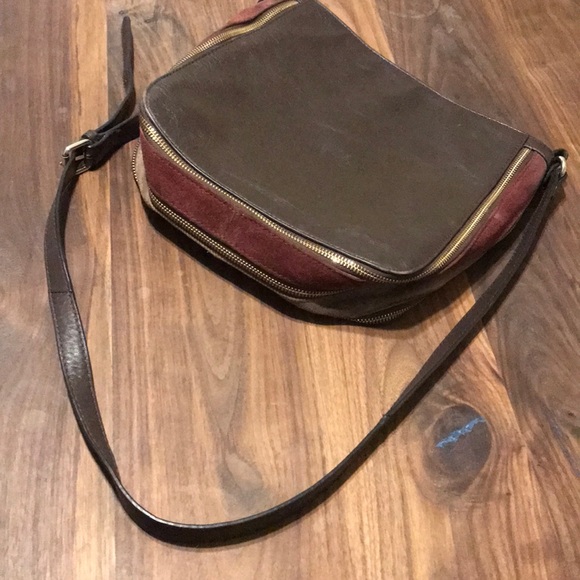 Clarks | Bags | Clarks Purse With Zipper Details | Poshmark